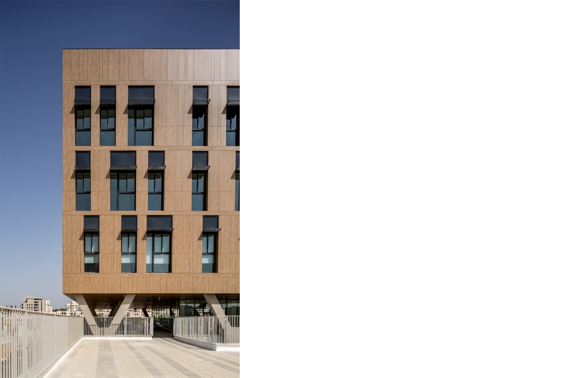 SCIENCE PARK HIGH SCHOOL - NESS ZIONA - SKORKA